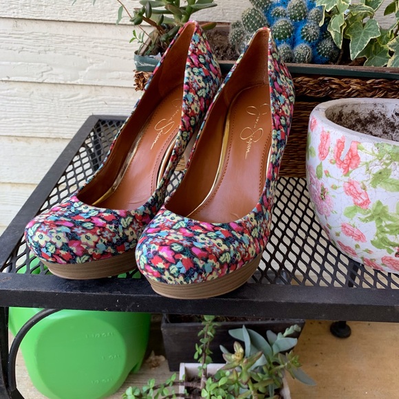 Jessica Simpson | Shoes | Jessica Simpson Floral Given2 Pump | Poshmark